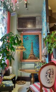 【Little Tree Cafe】めくるめく幻想の世界にいざなわれるカフェ 神戸市中央区